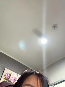 nenechuchu is Live and Ready! Join the Camshow fun!